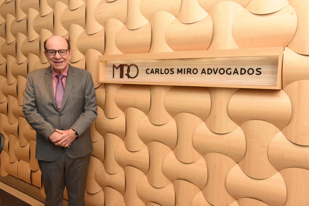Carlos Miro: referência em Advocacia no Brasil | Revista Soberana