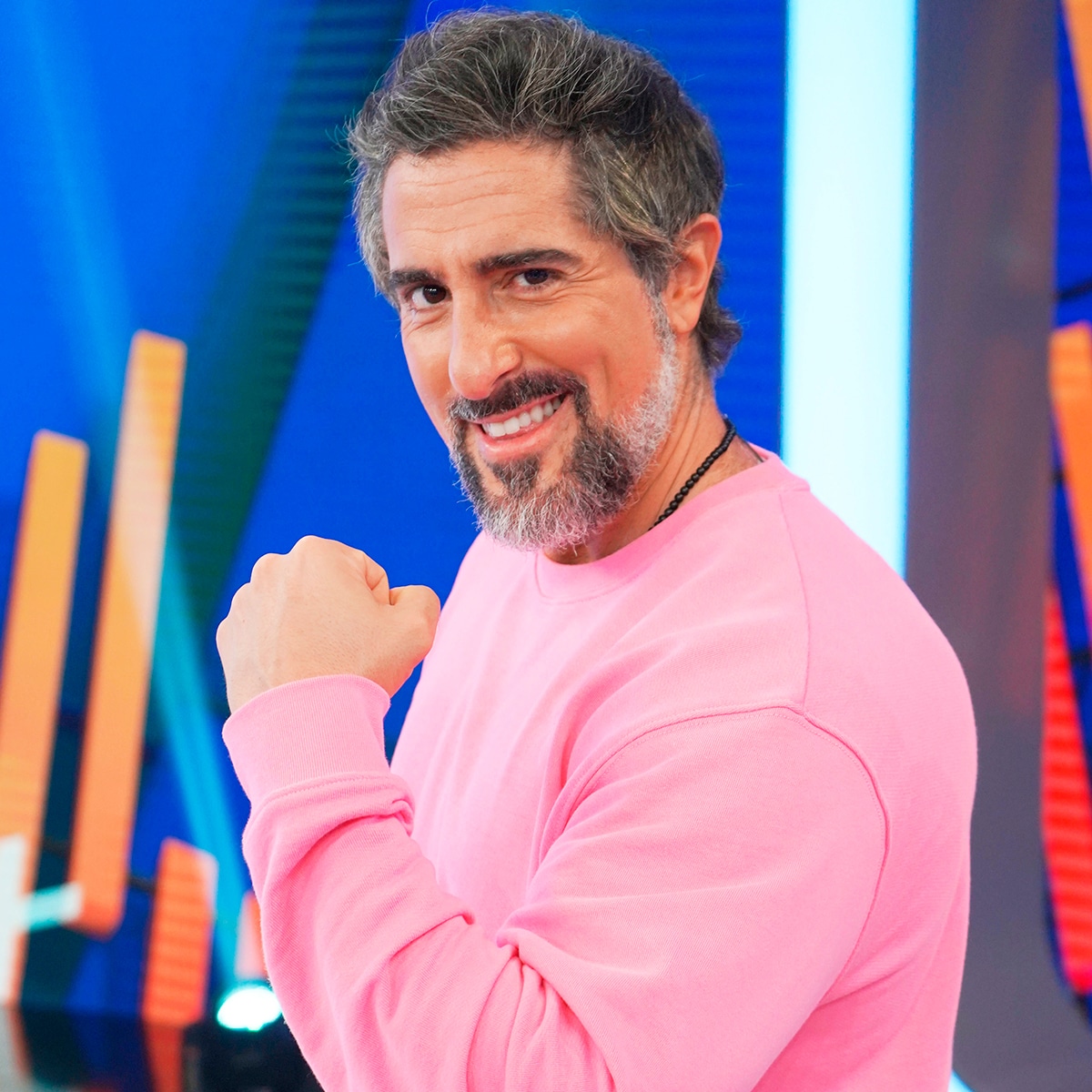 Marcos Mion apresenta o Caldeirão com chinelo de R$ 4,5 mil | Revista ...