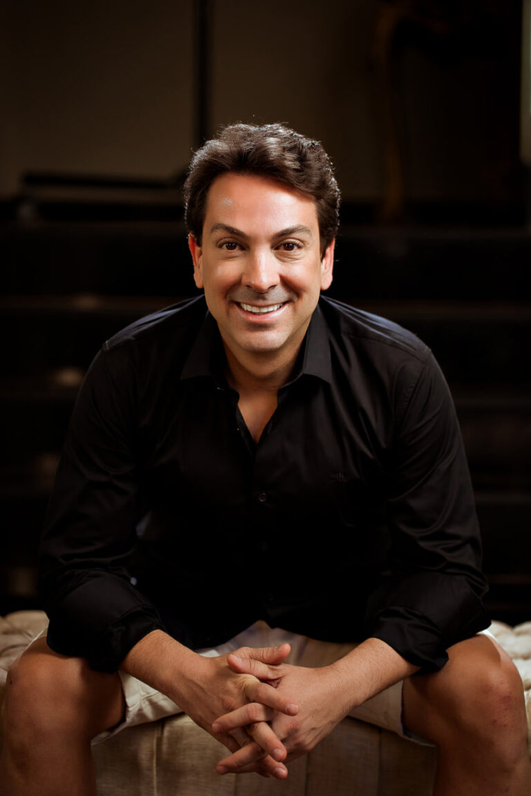 Conheça Dr. Vinícius Freitas | Revista Soberana