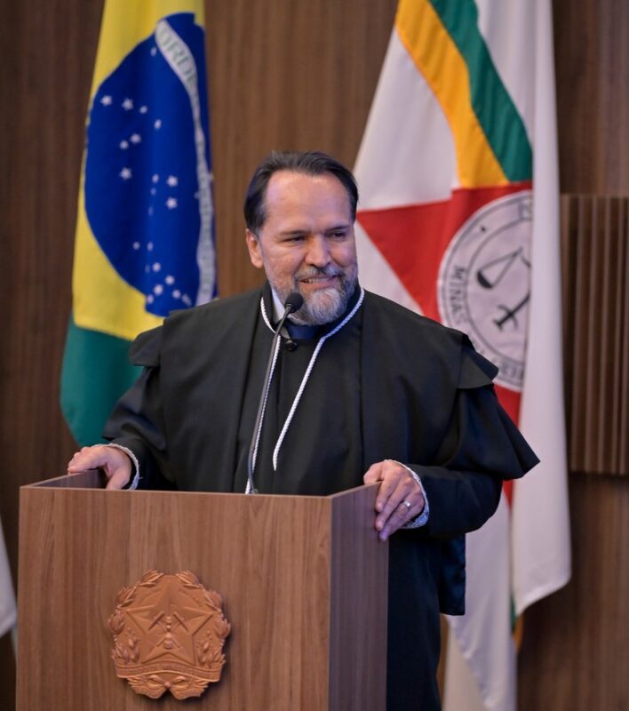 Desembargador Ramom Tácio é o novo presidente do TRE de Minas | Revista ...